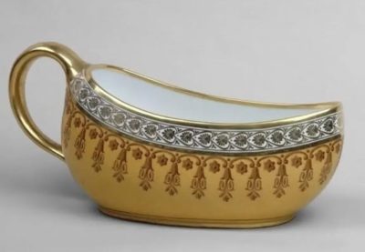 O que é um Bourdalou ou Chamber Pot? - Conexão Decór